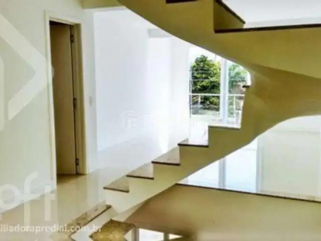 Casa / Sobrado para Venda em Porto Alegre/RS Ipanema 3 Quartos