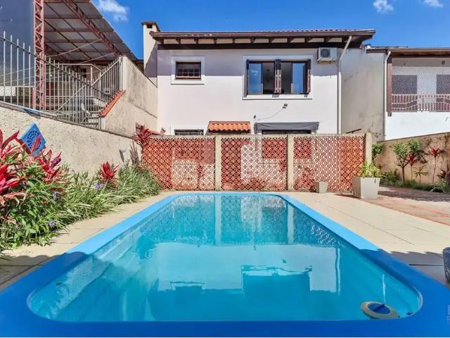 Casa / Sobrado para Venda em Porto Alegre/RS Ipanema 3 Quartos