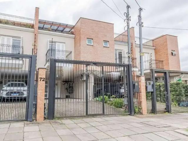 Casa / Sobrado para Venda em Porto Alegre/RS Ipanema 3 Quartos