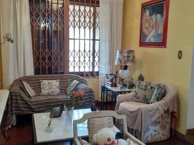 Casa / Sobrado para Venda em Porto Alegre/RS Ipanema 3 Quartos