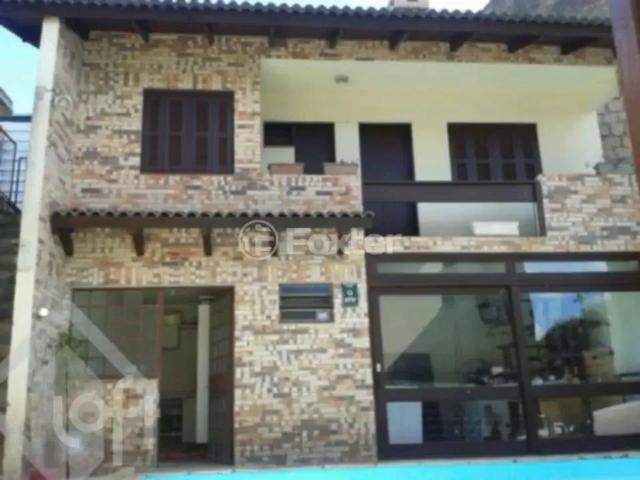 Casa / Sobrado para Venda em Porto Alegre/RS Ipanema 3 Quartos