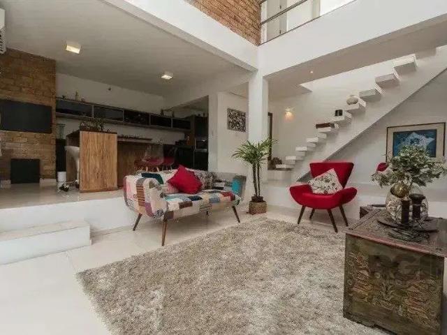 Casa / Sobrado para Venda em Porto Alegre/RS Ipanema 3 Quartos