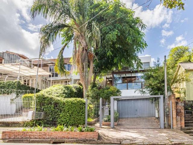 Casa / Sobrado para Venda em Porto Alegre/RS Ipanema 3 Quartos