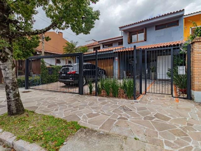 Casa / Sobrado para Venda em Porto Alegre/RS Ipanema 3 Quartos