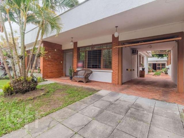 Casa / Sobrado para Venda em Porto Alegre/RS Ipanema 3 Quartos