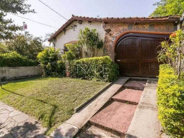 Casa / Sobrado para Venda em Porto Alegre/RS Ipanema 3 Quartos