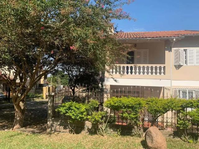 Casa / Sobrado para Venda em Porto Alegre/RS Ipanema 3 Quartos