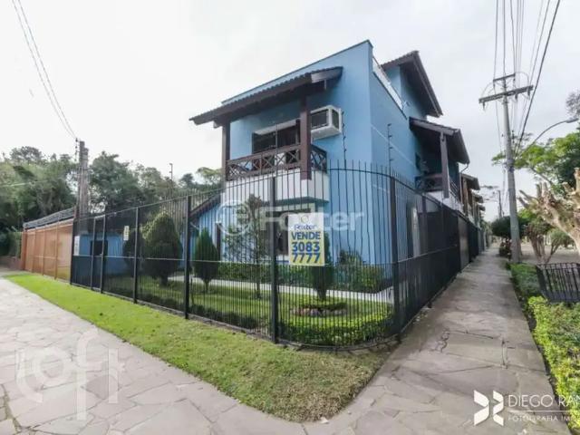 Casa / Sobrado para Venda em Porto Alegre/RS Ipanema 3 Quartos