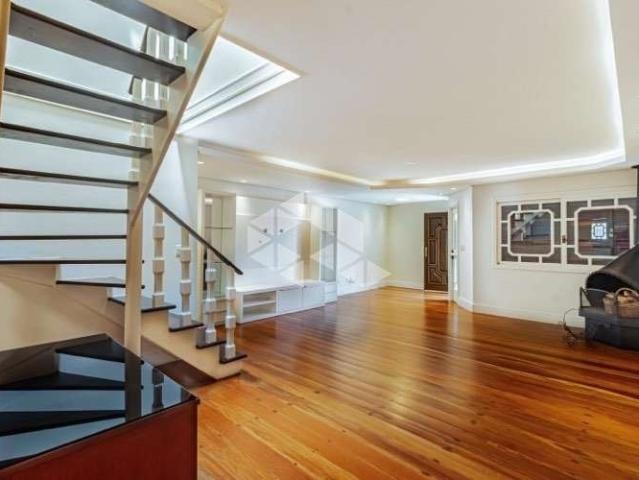 Casa / Sobrado para Venda em Porto Alegre/RS Ipanema 3 Quartos