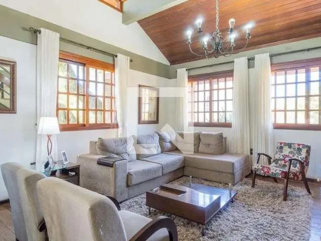 Casa / Sobrado para Venda em Porto Alegre/RS Ipanema 3 Quartos