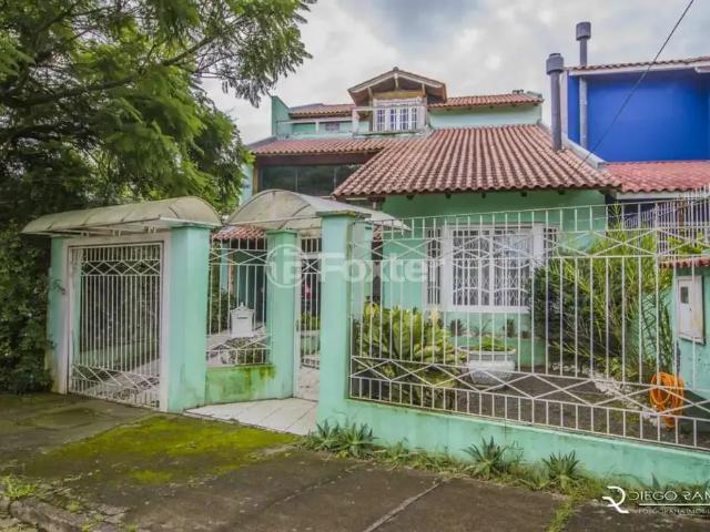 Casa / Sobrado para Venda em Porto Alegre/RS Ipanema 3 Quartos