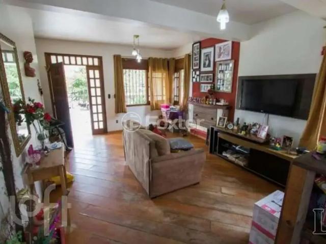 Casa / Sobrado para Venda em Porto Alegre/RS Ipanema 3 Quartos