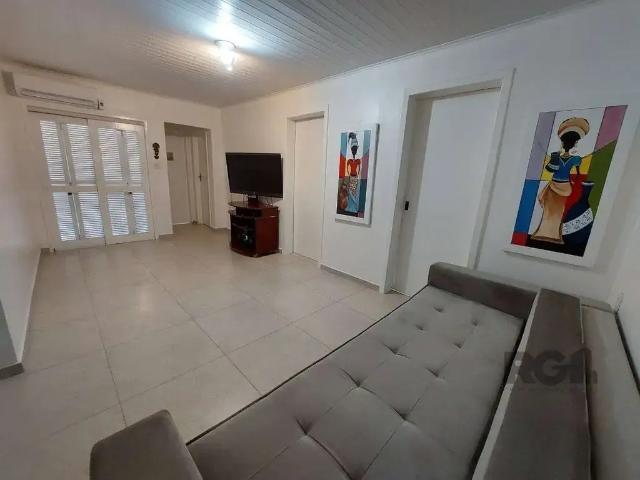 Casa / Sobrado para Venda em Porto Alegre/RS Ipanema 3 Quartos