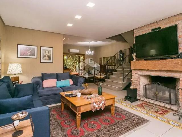 Casa / Sobrado para Venda em Porto Alegre/RS Ipanema 3 Quartos