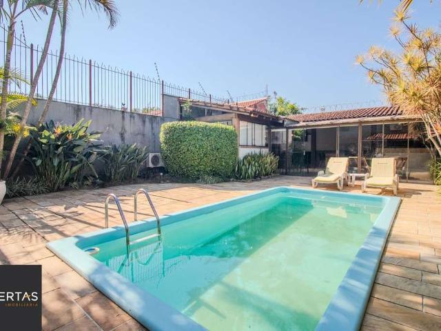 Casa / Sobrado para Venda em Porto Alegre/RS Ipanema 3 Quartos