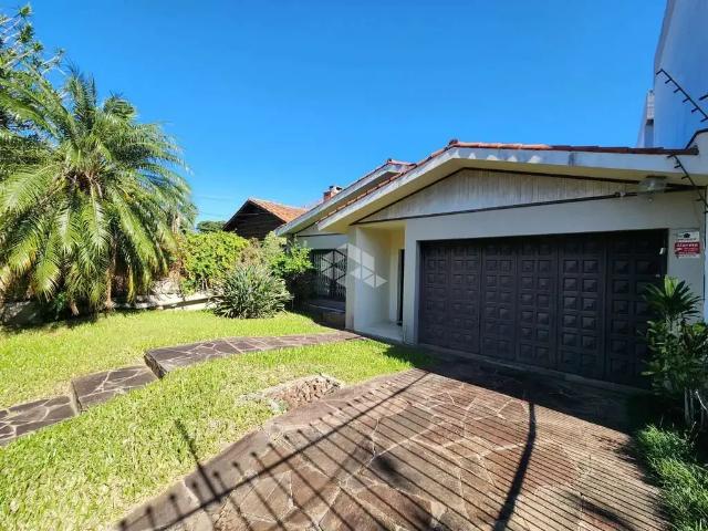 Casa / Sobrado para Venda em Porto Alegre/RS Ipanema 3 Quartos