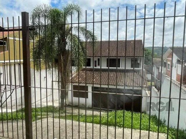 Casa / Sobrado para Venda em Porto Alegre/RS Ipanema 3 Quartos