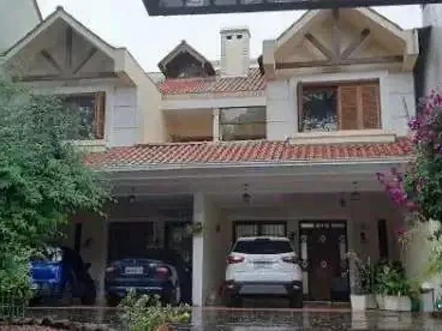 Casa / Sobrado para Venda em Porto Alegre/RS Ipanema 3 Quartos