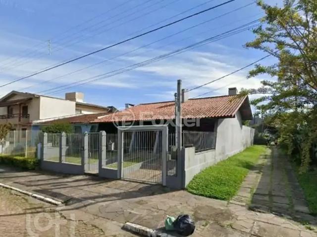 Casa / Sobrado para Venda em Porto Alegre/RS Ipanema 3 Quartos