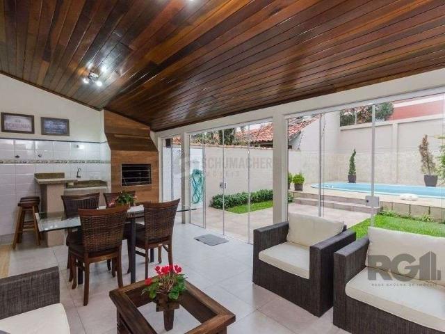 Casa / Sobrado para Venda em Porto Alegre/RS Ipanema 3 Quartos