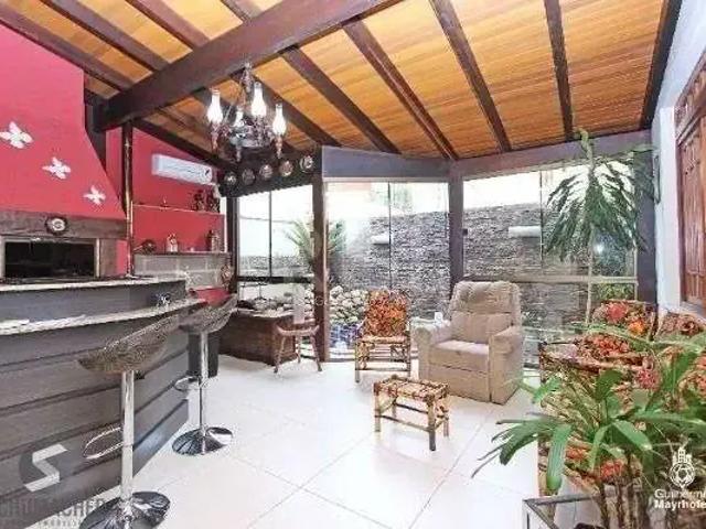Casa / Sobrado para Venda em Porto Alegre/RS Ipanema 3 Quartos