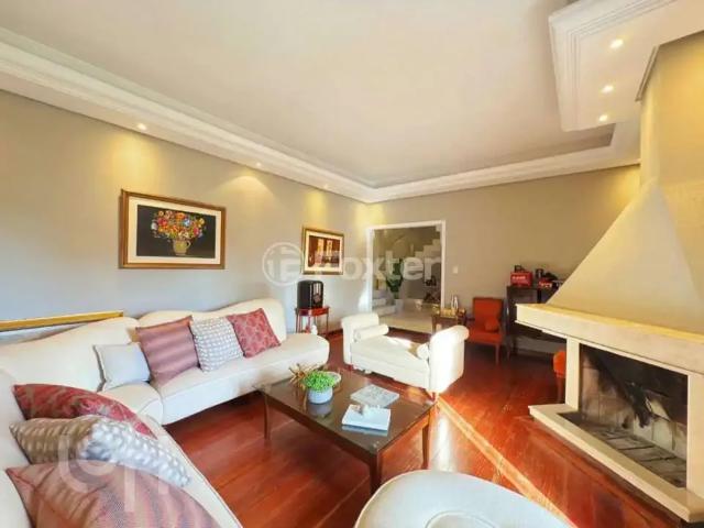 Casa / Sobrado para Venda em Porto Alegre/RS Ipanema 3 Quartos