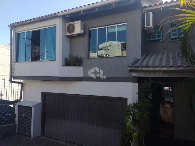 Casa / Sobrado para Venda em Porto Alegre/RS Ipanema 3 Quartos