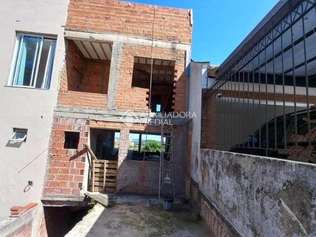 Casa / Sobrado para Venda em Porto Alegre/RS Ipanema 3 Quartos
