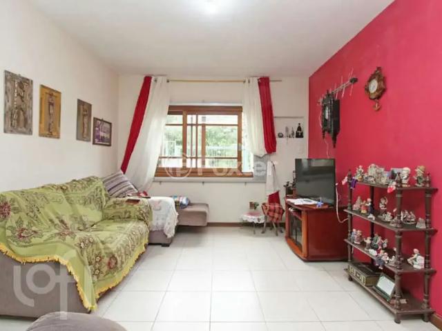 Casa / Sobrado para Venda em Porto Alegre/RS Ipanema 3 Quartos