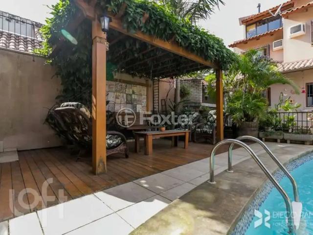 Casa / Sobrado para Venda em Porto Alegre/RS Ipanema 3 Quartos