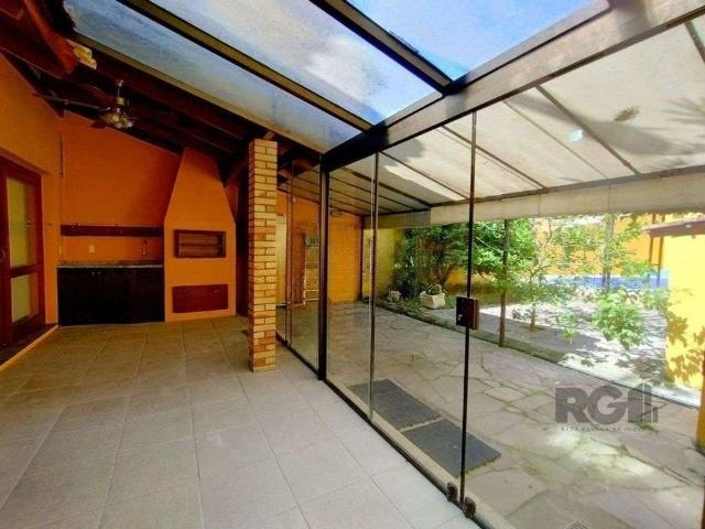 Casa / Sobrado para Venda em Porto Alegre/RS Ipanema 3 Quartos