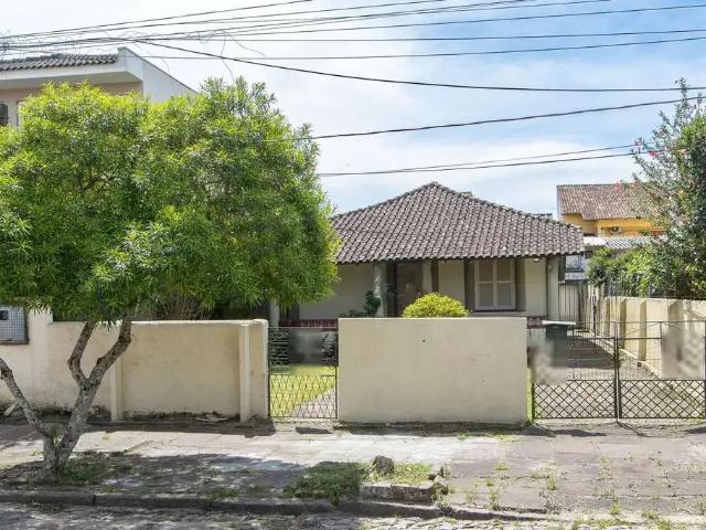 Casa / Sobrado para Venda em Porto Alegre/RS Ipanema 3 Quartos