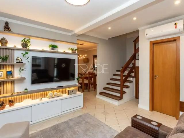 Casa / Sobrado para Venda em Porto Alegre/RS Ipanema 3 Quartos