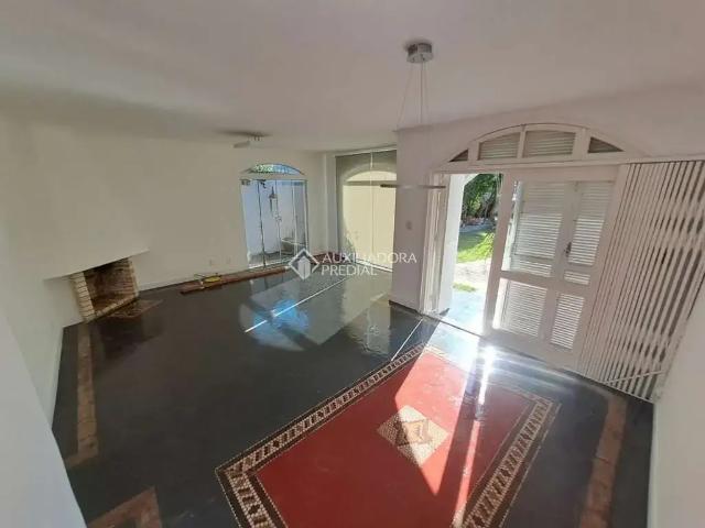 Casa / Sobrado para Venda em Porto Alegre/RS Ipanema 3 Quartos