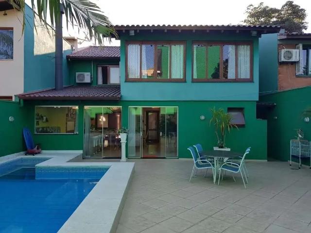 Casa / Sobrado para Venda em Porto Alegre/RS Ipanema 3 Quartos