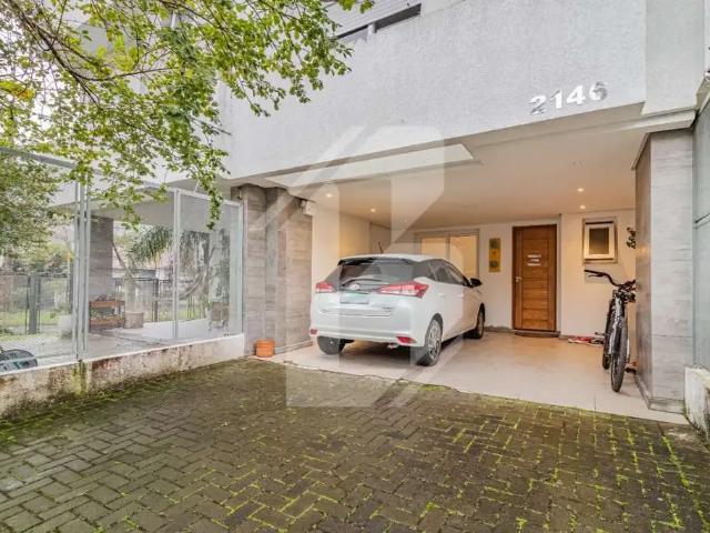 Casa / Sobrado para Venda em Porto Alegre/RS Ipanema 3 Quartos