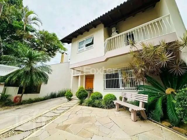 Casa / Sobrado para Venda em Porto Alegre/RS Ipanema 3 Quartos