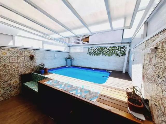 Casa / Sobrado para Venda em Porto Alegre/RS Ipanema 3 Quartos