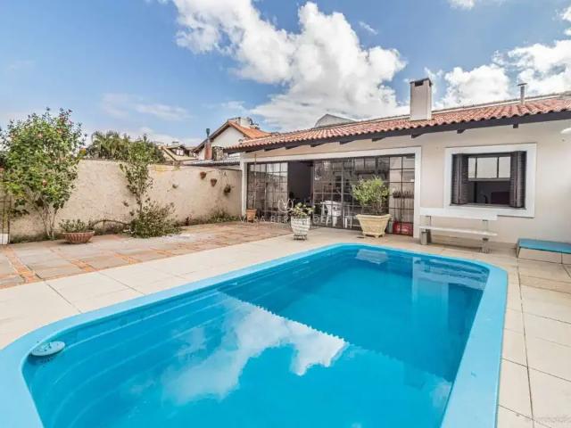 Casa / Sobrado para Venda em Porto Alegre/RS Ipanema 3 Quartos