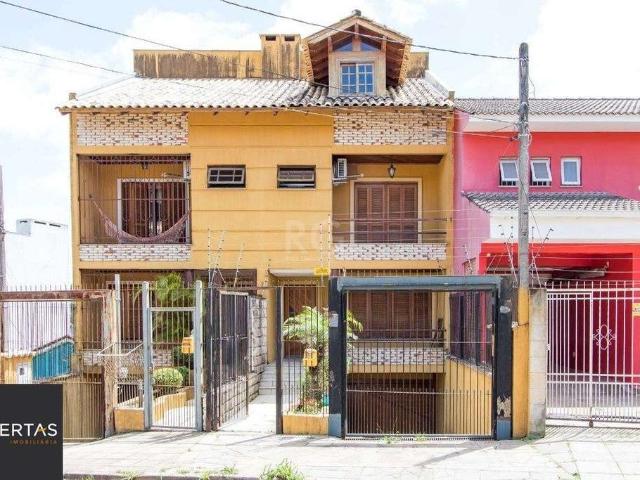 Casa / Sobrado para Venda em Porto Alegre/RS Ipanema 3 Quartos