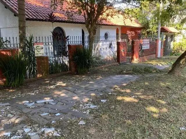 Casa / Sobrado para Venda em Porto Alegre/RS Ipanema 3 Quartos