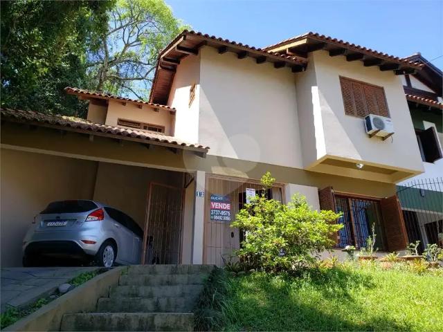 Casa / Sobrado para Venda em Porto Alegre/RS Ipanema 3 Quartos