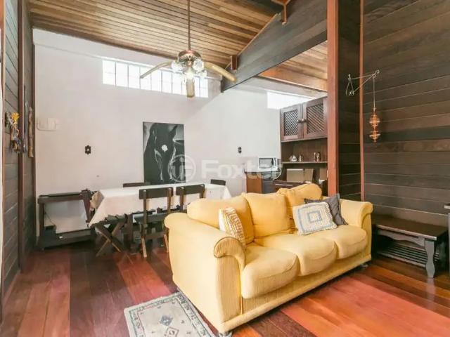 Casa / Sobrado para Venda em Porto Alegre/RS Ipanema 3 Quartos