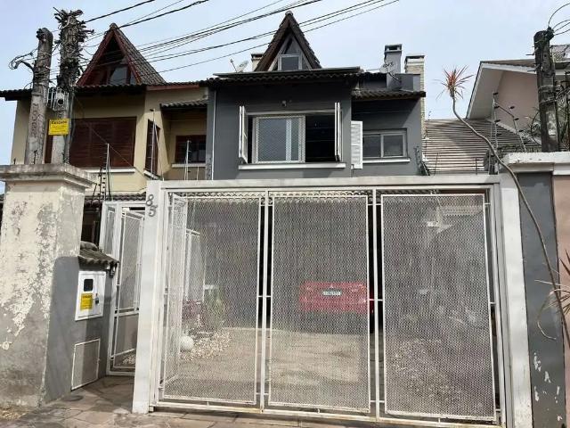 Casa / Sobrado para Venda em Porto Alegre/RS Ipanema 3 Quartos