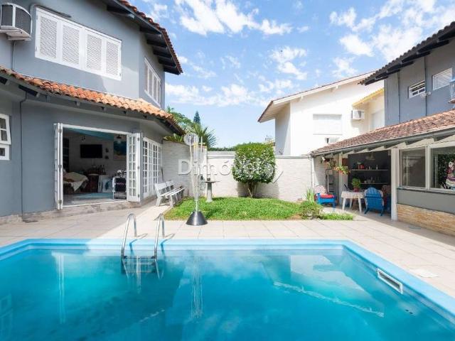 Casa / Sobrado para Venda em Porto Alegre/RS Ipanema 4 Quartos