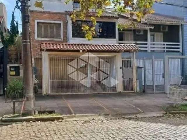 Casa / Sobrado para Venda em Porto Alegre/RS Ipanema 4 Quartos