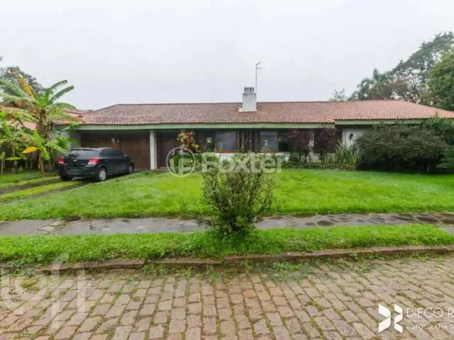 Casa / Sobrado para Venda em Porto Alegre/RS Ipanema 4 Quartos