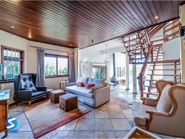 Casa / Sobrado para Venda em Porto Alegre/RS Ipanema 4 Quartos