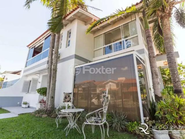 Casa / Sobrado para Venda em Porto Alegre/RS Ipanema 4 Quartos