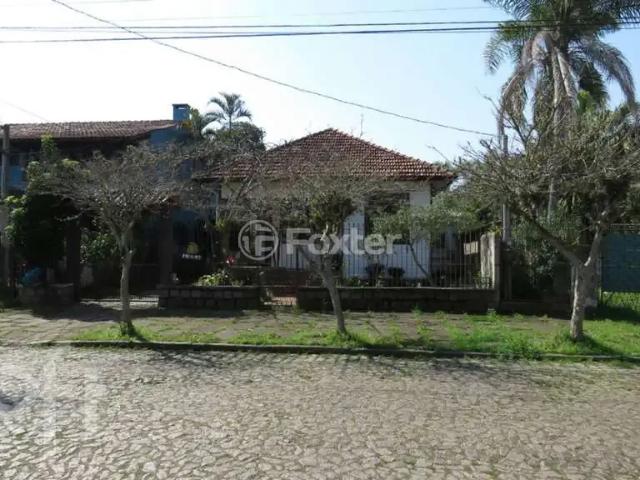 Casa / Sobrado para Venda em Porto Alegre/RS Ipanema 4 Quartos